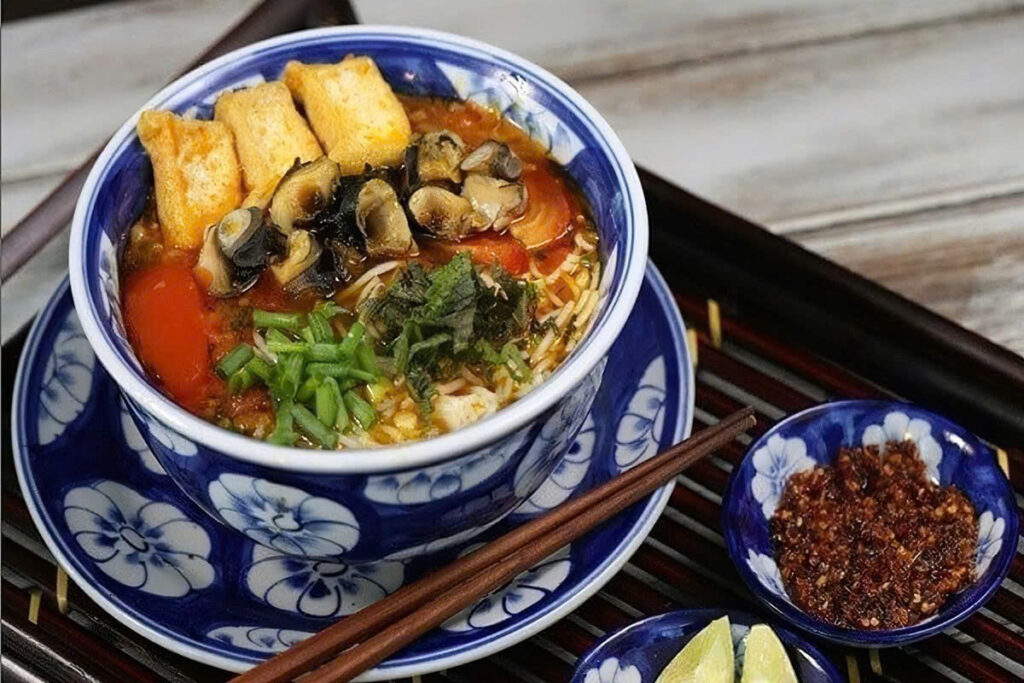 Foodie's Guide to the 15 Best Street Foods in Hanoi