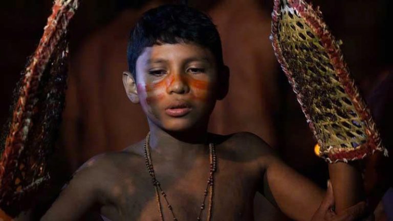 Strange Customs Around the World: Unusual Traditions Guide