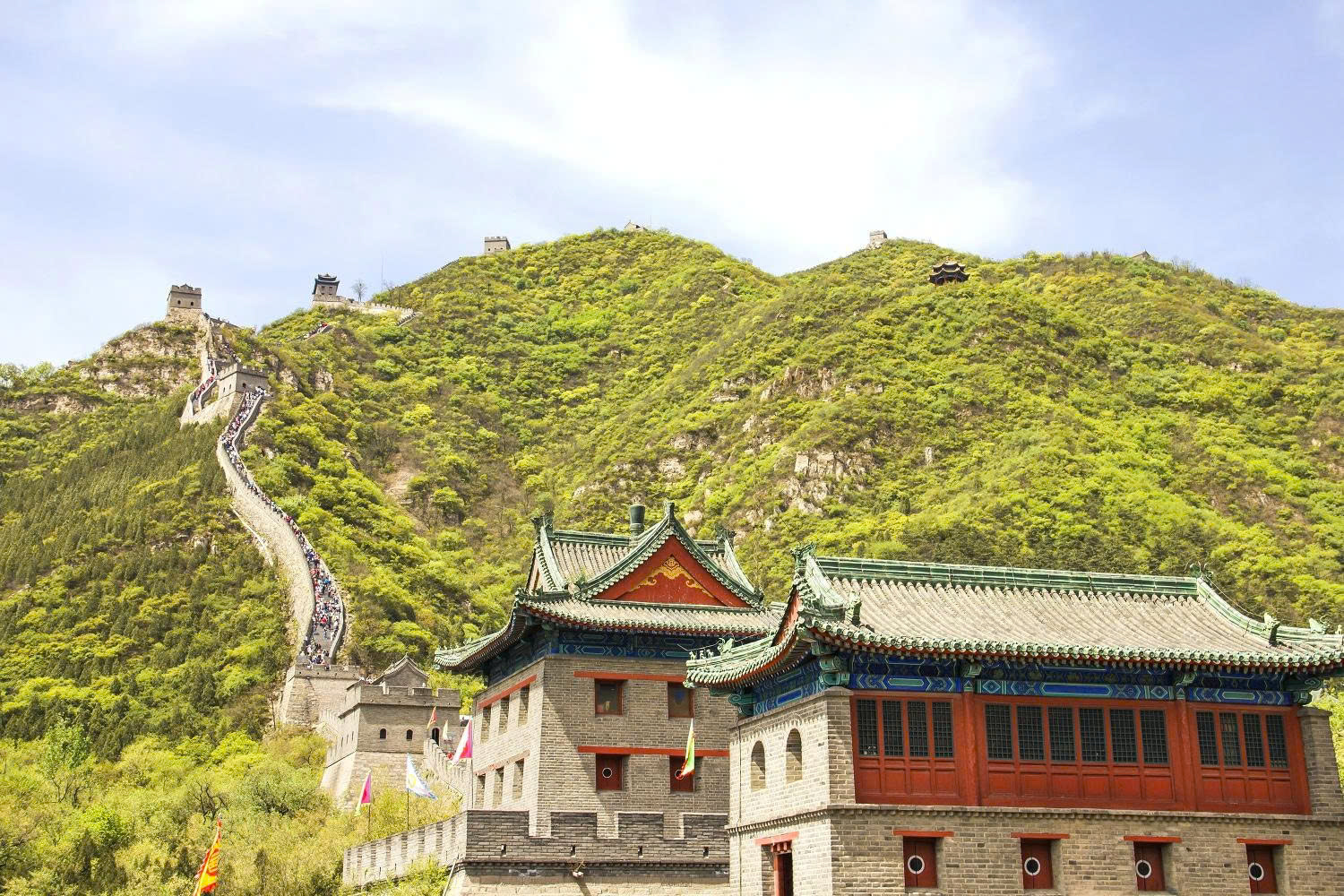 Great Wall of China: Guide to History, Sections & Tips