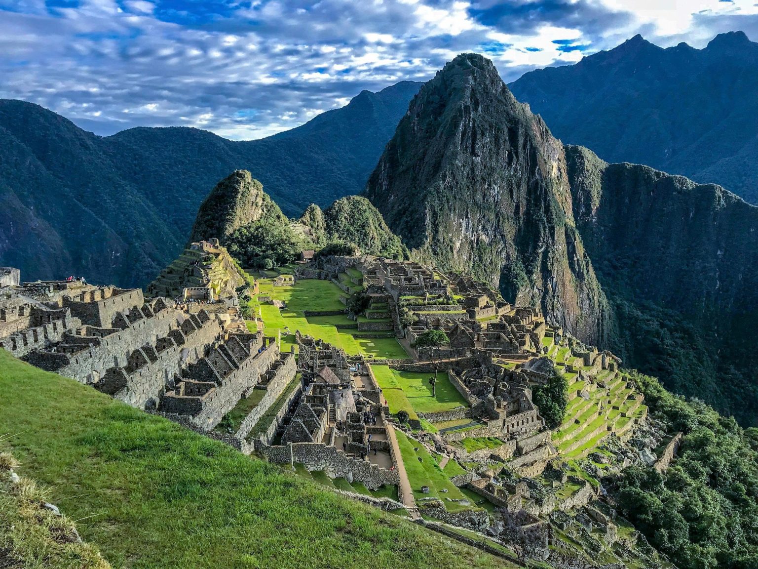7 Wonders of the World: A travel and history guide